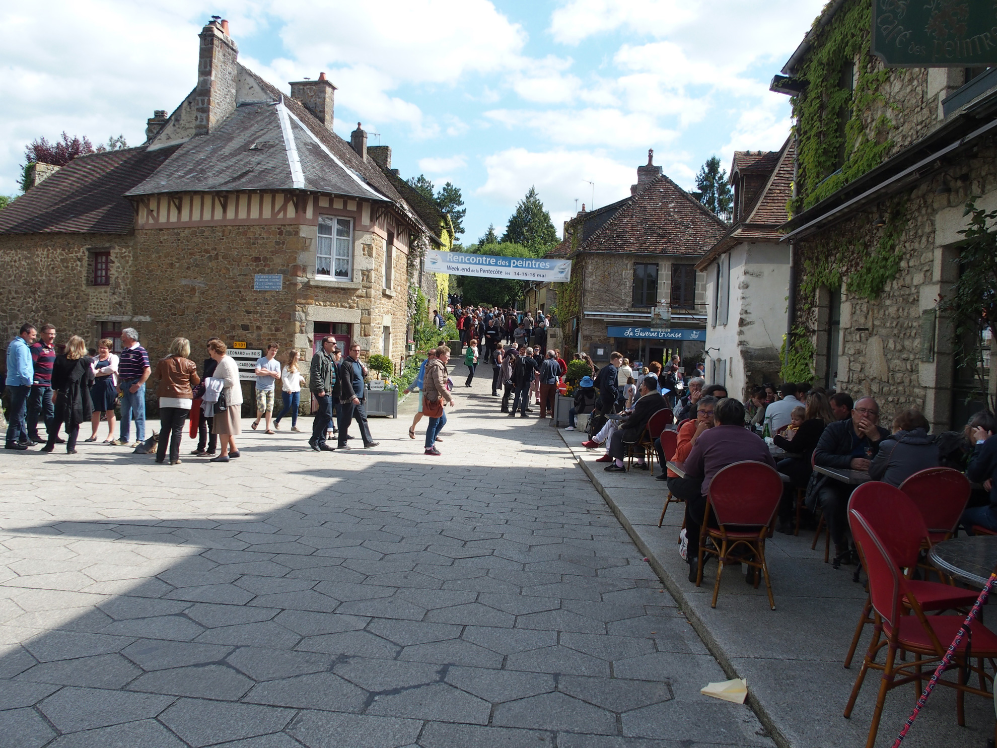 Le village – Saint-Céneri-le-Gerei